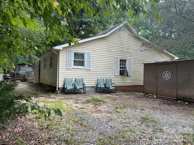 1526 Bills Creek Rd, Lake Lure, NC 28746