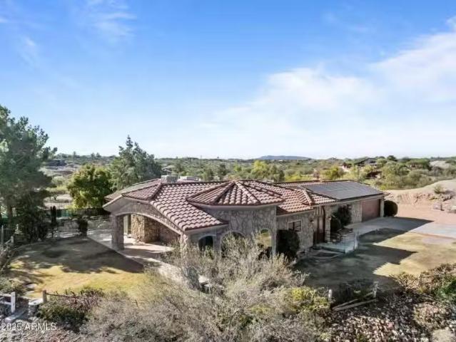 1526 CHEROKEE LN, WICKENBURG, AZ 85390