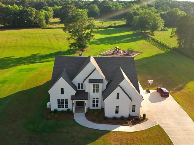 1526 Clover Lane