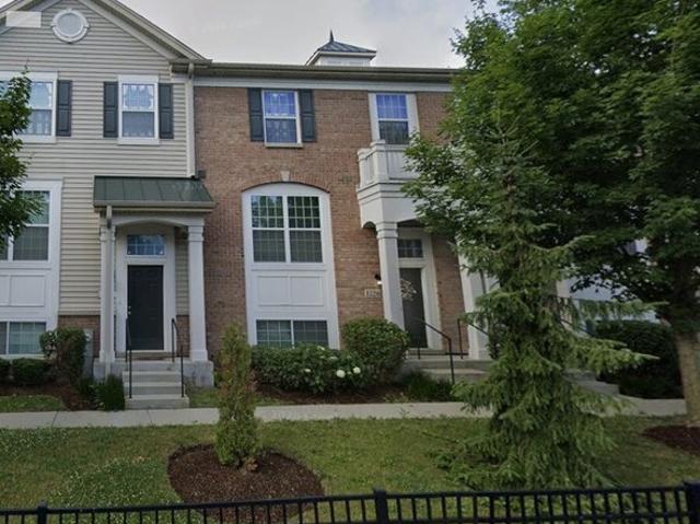 1526 E Arbor Ln, Arlington Heights, IL 60004