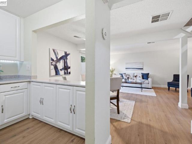 1526 Parkwood Pl
