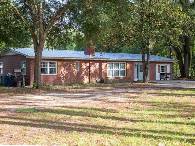 1526 Rayonier Rd, Jesup, GA 31545