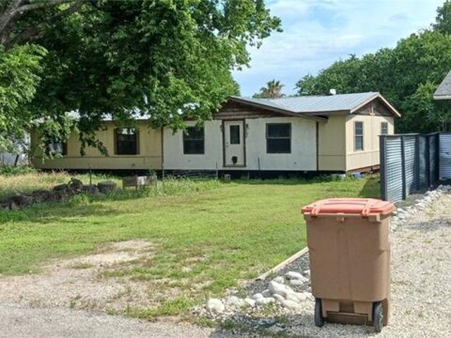 1526 Roadside Drive, Canyon Lake, TX 78133