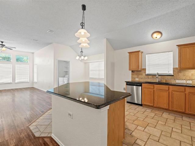 1526 Sugar Bush Trail