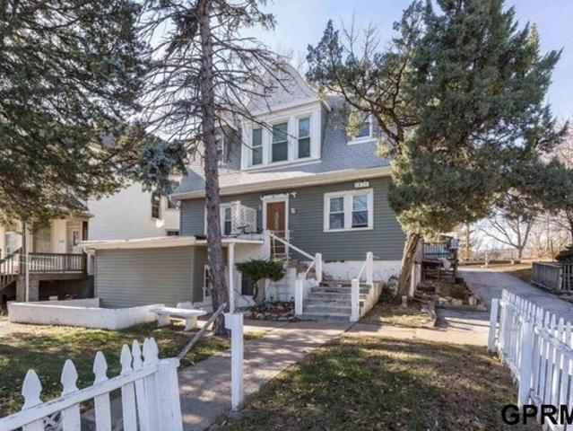 1526 S 29th St, Omaha, NE 68105