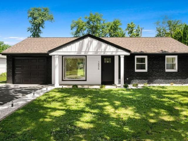 1526 Sequoia Ln, Darien, IL 60561