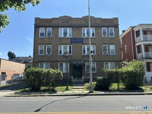 1526 1 Broad St, Hartford, CT 06106
