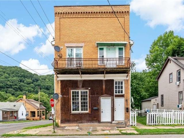 1526 2nd Ave, Beaver Falls, PA 15010