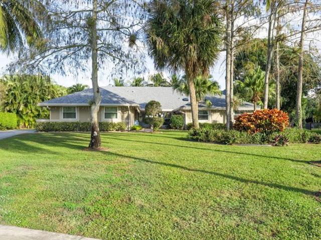 15270 Meadow Wood Dr, Wellington, FL 33414