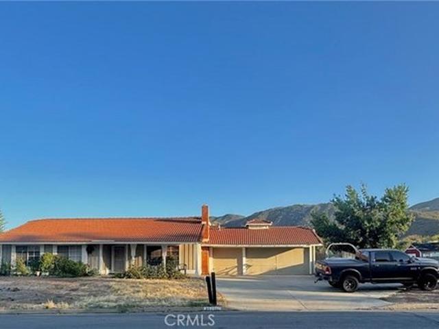 15271 Alvarado St, Lake Elsinore, CA 92530