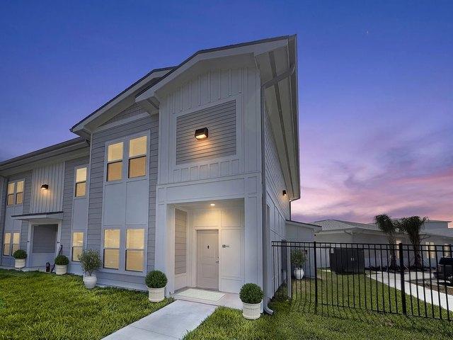 15275 N Main St, Jacksonville, FL 32218