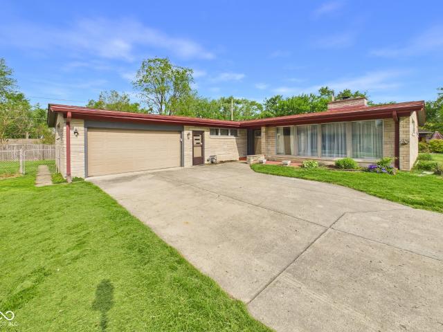 1527 Magnolia Drive