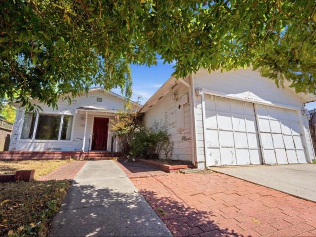 1527 Madeira Drive