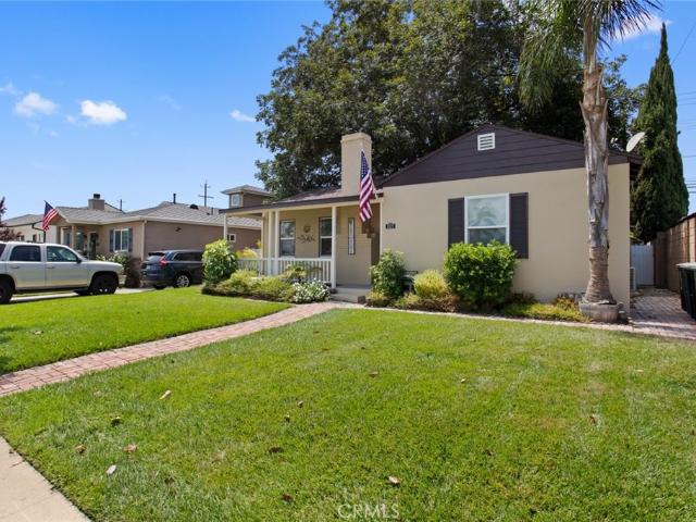 1527 N Avon