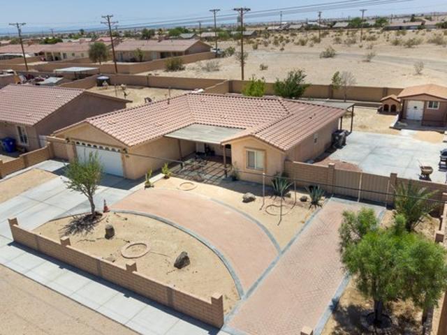 1527 N Marina Dr, Thermal, CA 92274