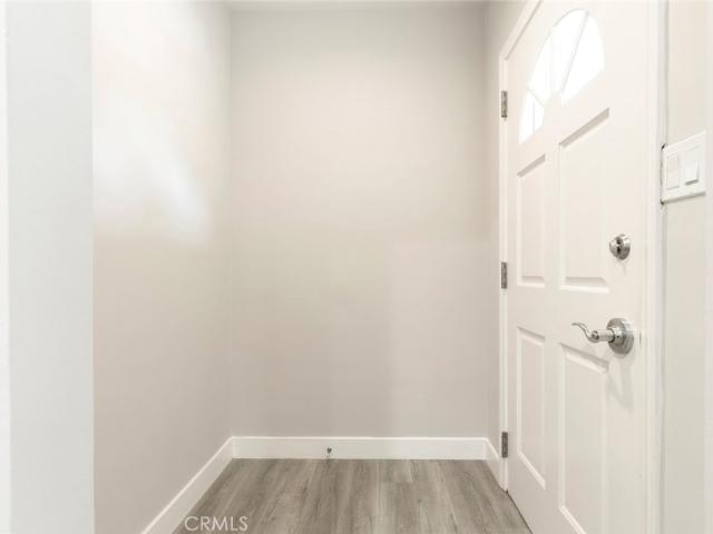 1527 N Screenland Drive