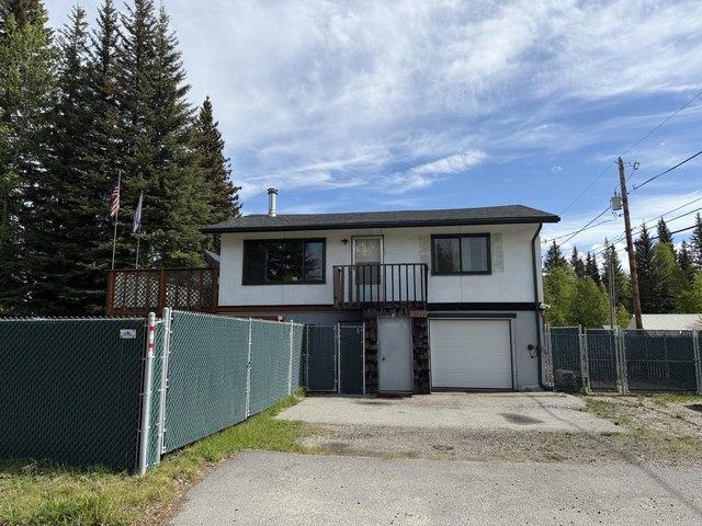 1527 Aurora Dr, Fairbanks, AK 99709