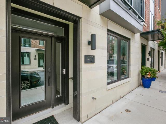 1527 Cuba Street