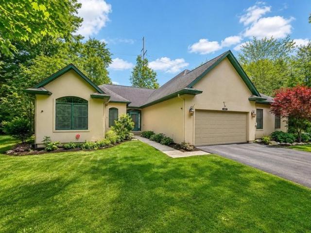 1527 Cedar Springs Ct, Mishawaka, IN 46545