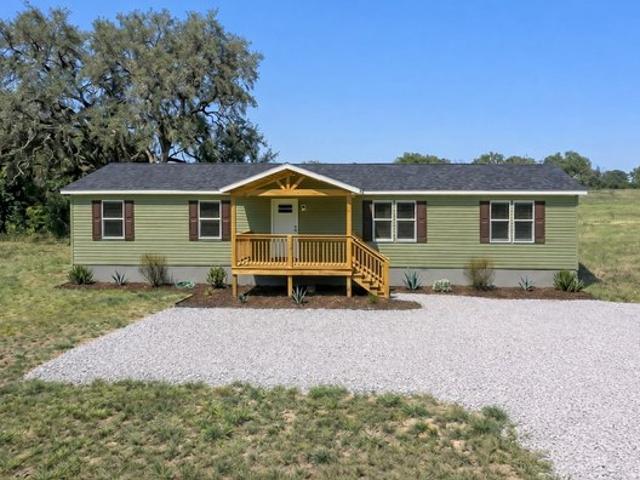 1527 County Road 428, Dime Box, TX 77853