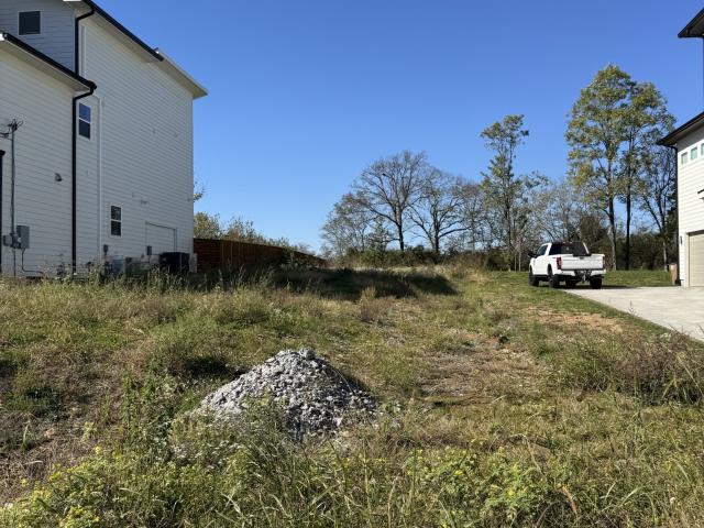 1527 E Stewarts Ln, Nashville, TN 37218 | MLS #3056 | Compass