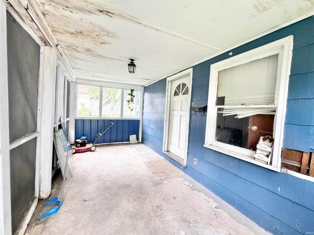 1527 High Street