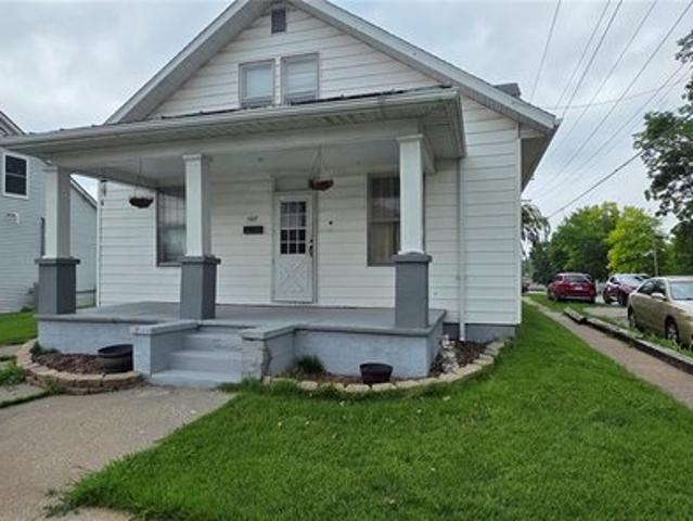 1527 Swanwick St, Chester, IL 62233