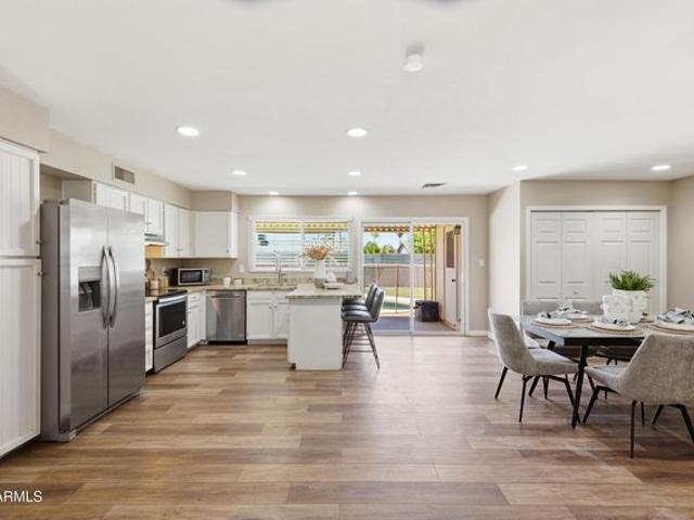 1527 W Alamo Dr, Chandler, AZ 85224