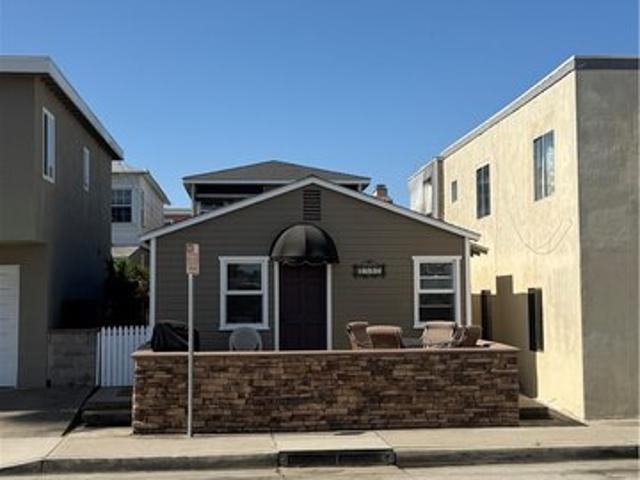 1527 W Balboa Blvd, Newport Beach, CA 92663
