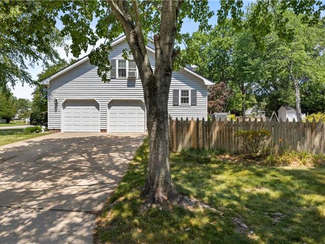 1528 Narbonne CT