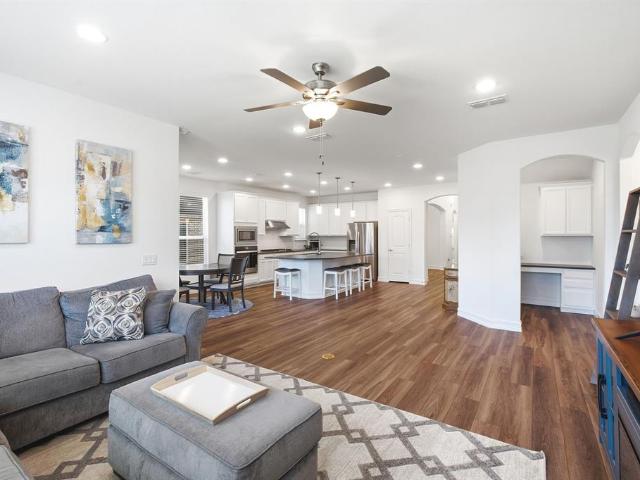 1528 Overlook Court