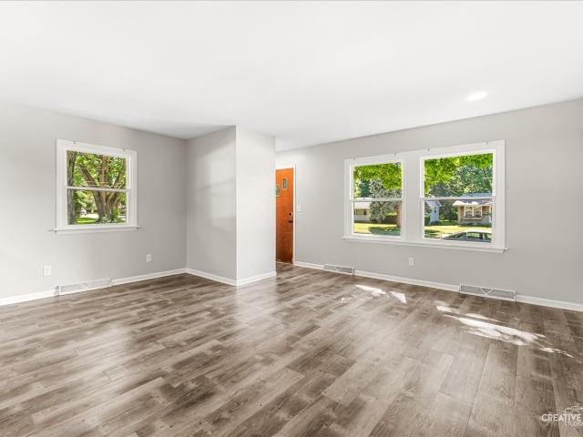 1528 Oak Lane