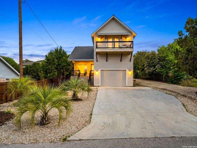 1528 Connie Dr, Canyon Lake, TX 78133
