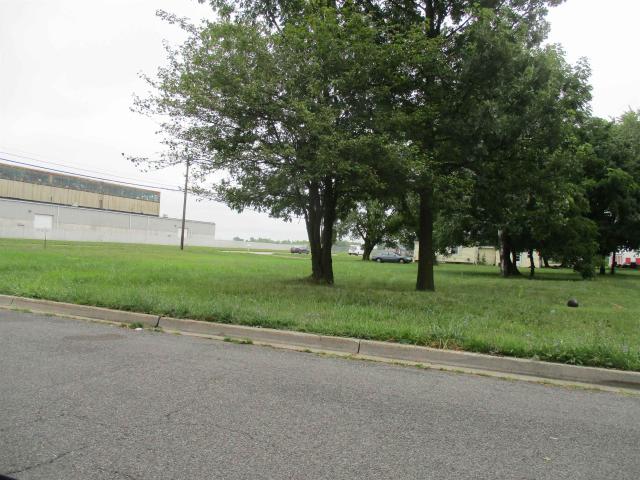 1528 E Superior Street