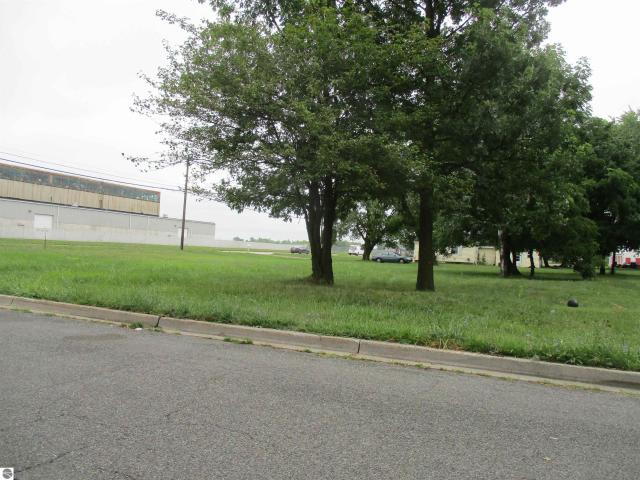 1528 E Superior Street