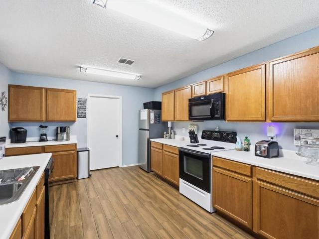 1528 Fieldstone Drive