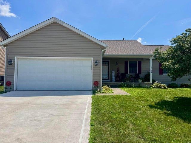 1528 Heatherview Ln, Heath, OH 43056