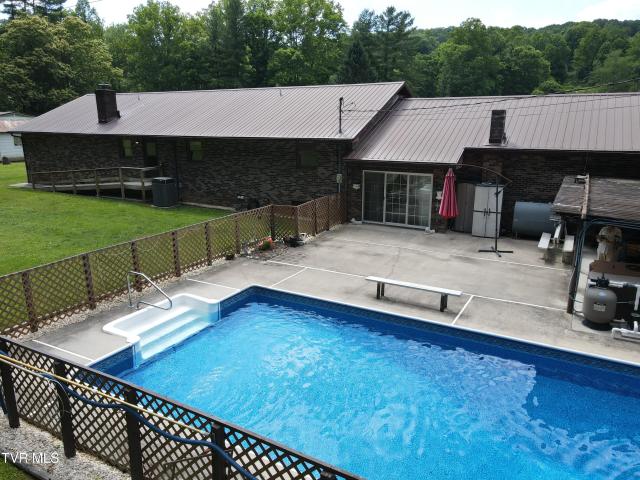 1528 Irondale Road