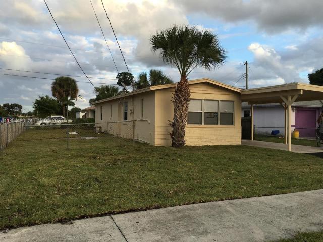 1528 S Ave S, Riviera Beach, FL 33404 | MLS #A11984 | Compass
