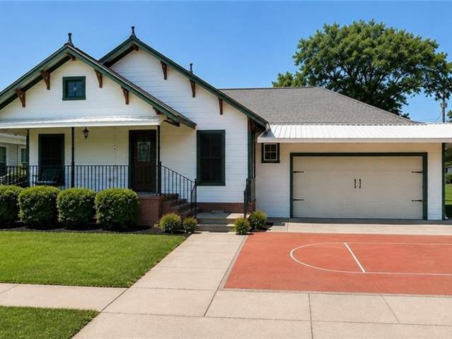 1528 Schnell Drive