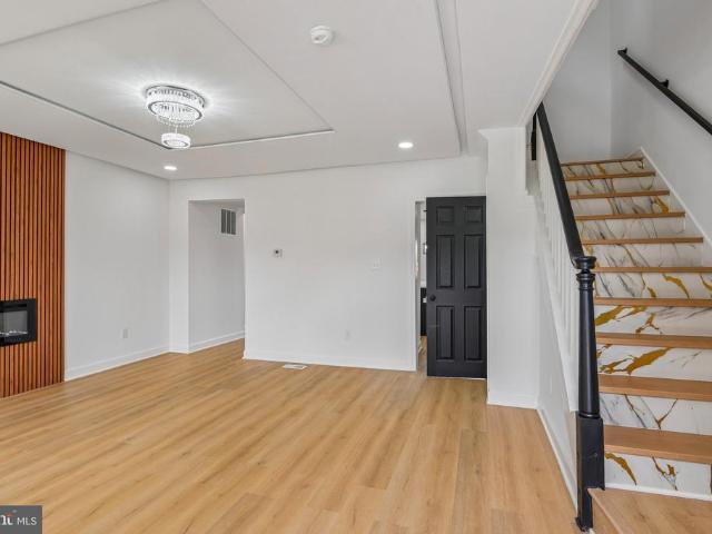 1528 Sheffield Road