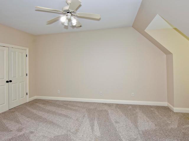 1528 Victoria Green Blvd, Evansville, IN 47715 | MLS #202526