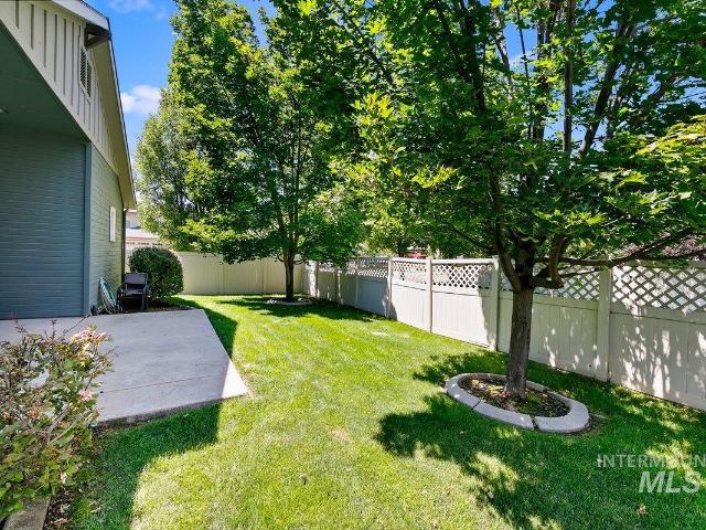 1528 W Arch Rock Street