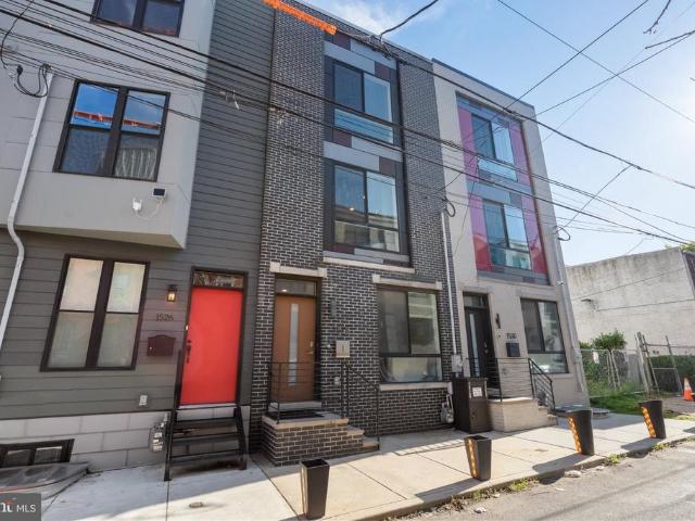 1528 W Seybert Street