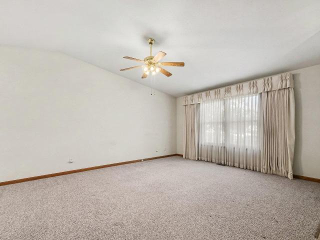 1528 White Pine Court