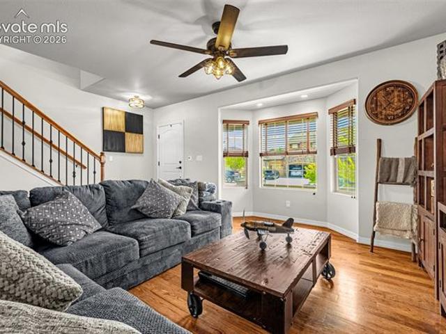 1528 Yellow Tail Drive