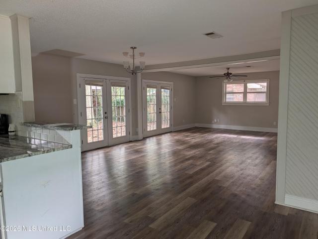 15297 Dogwood Cove