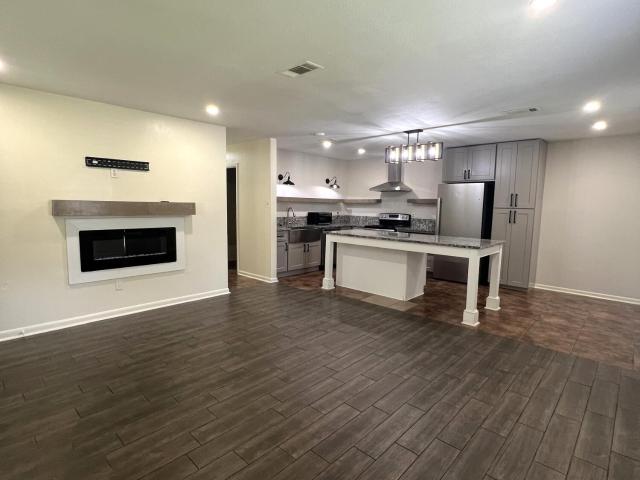 15294 Northwood Hills Drive