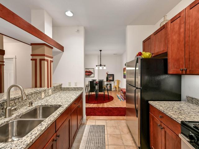 15295 W Library Ln, Unit 203