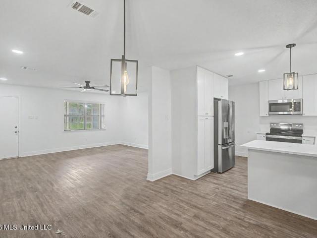 15298 Baywood Circle